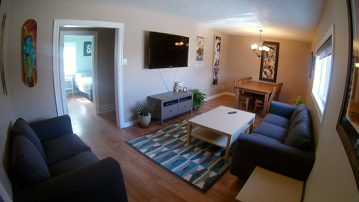 Contemporary 5 Bedroom In St. Vital - Winnipeg