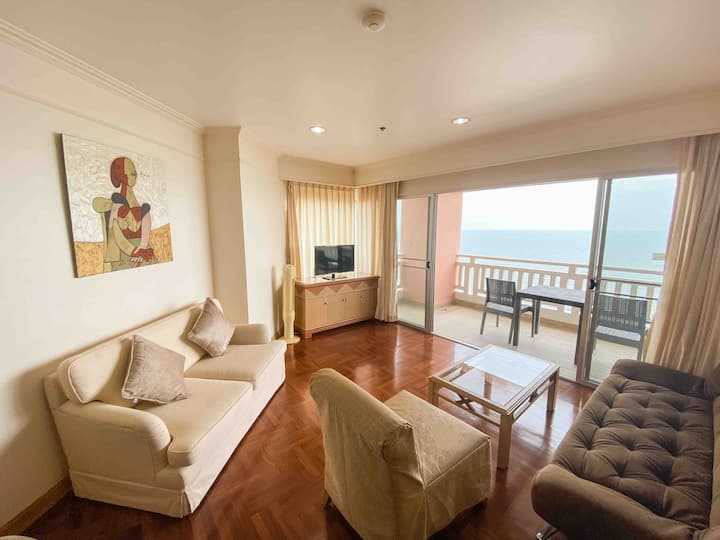 Cha Am Beachside Apartment 71sqm - Cha-am