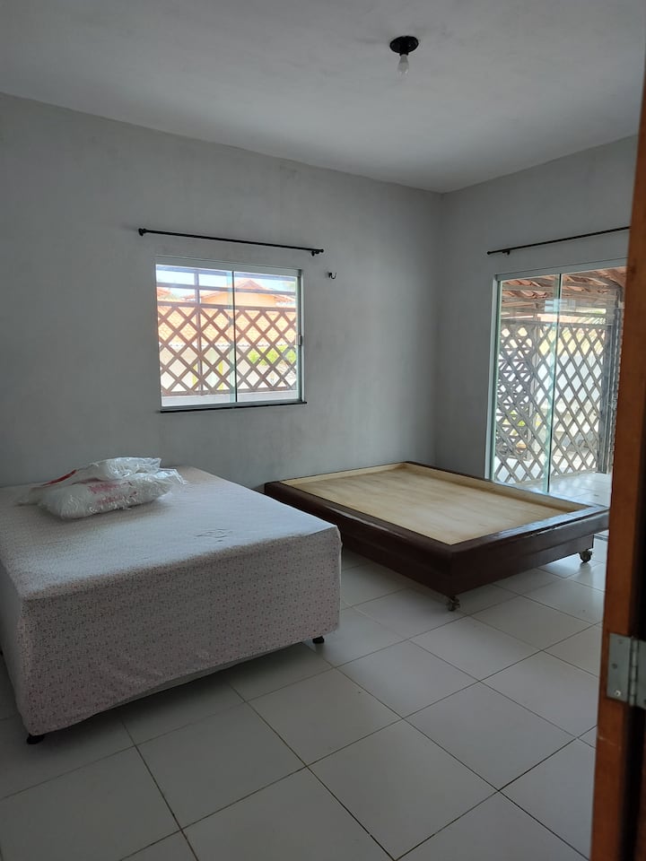 Casa, Andar Térreo, Com Três Quartos E Garagem - Luís Correia