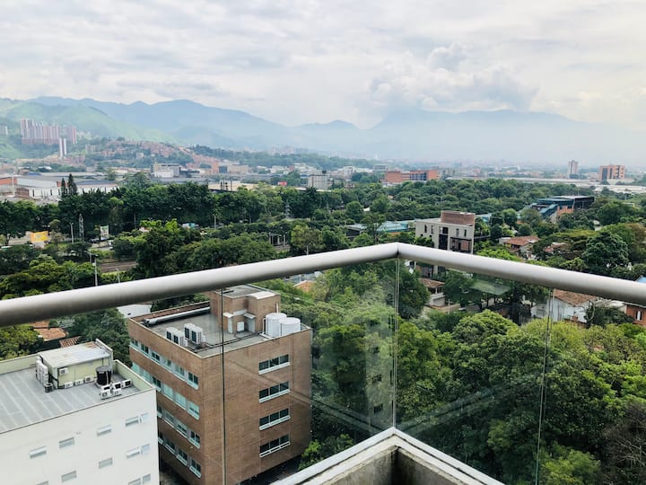 Maravilloso Apartamento Cerca A La Aguacatala - Medellín