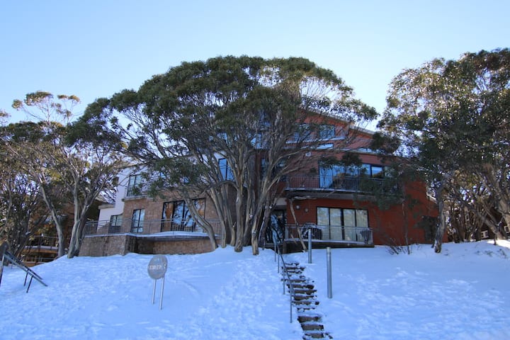 The Peak 104 - Mount Buller