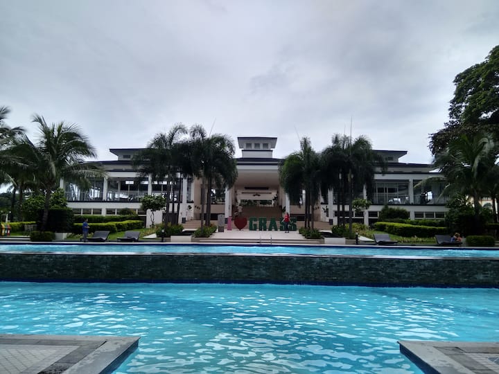 Grass Res. T1 Condotel 2br/4beds, 47 Sqm/38f,$30 - Quezon City