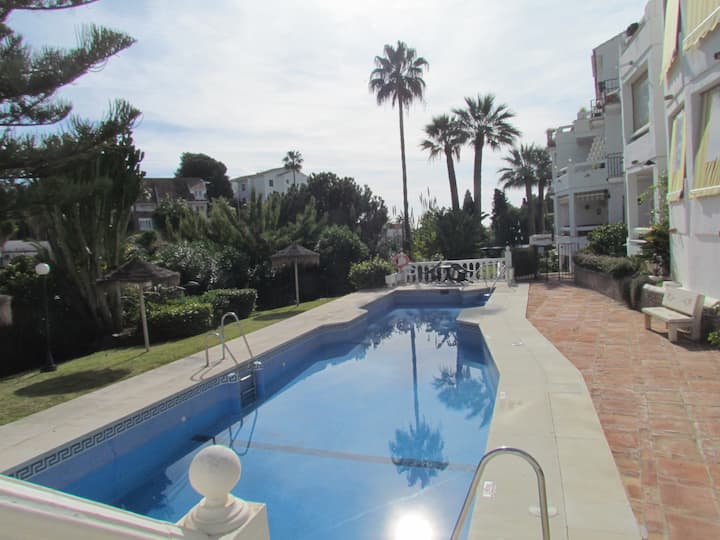 Nära Strand, Restauranger,lekpark, Affär, Bar,cafe - Calahonda