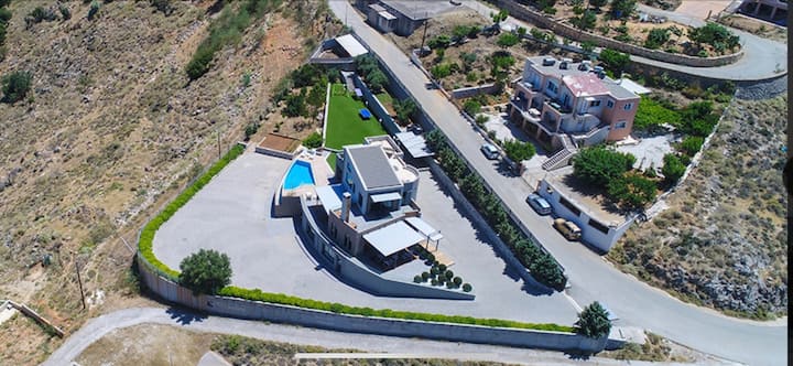 Luxury Villa Panthea With Private Pool - Ханья