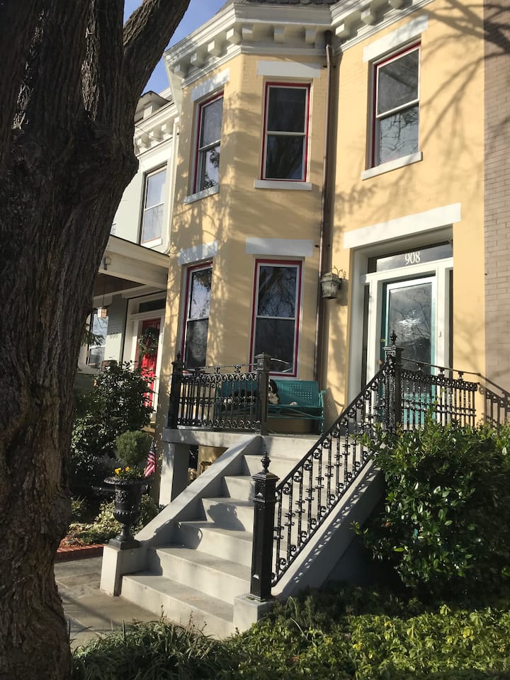 Best Block On The Hill - Washington