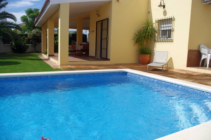 El Puerto de Santa María, Comfortable villa w swimming pool