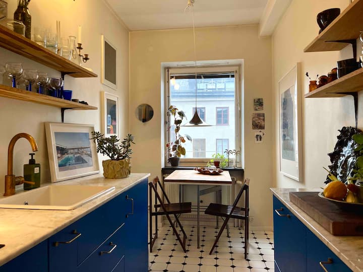 Stylish Sofo Flat W/balcony, Perfect Location - Estocolmo