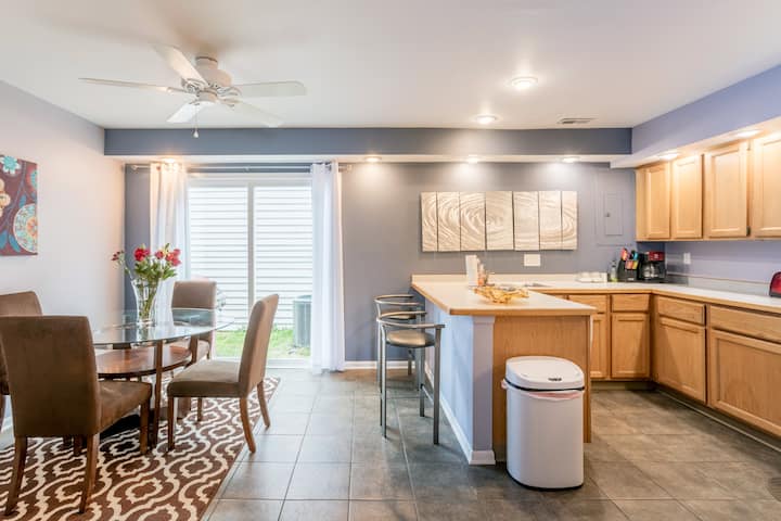 German Village Getaway! - Hilliard, OH