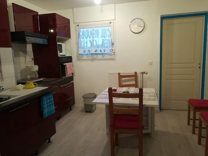 Appartement Non Fumeur, Pour 3 Personnes - Évry