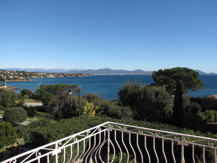 Charmante Villa Avec Piscine Chauffée Et Vue Mer - Roquebrune-sur-Argens