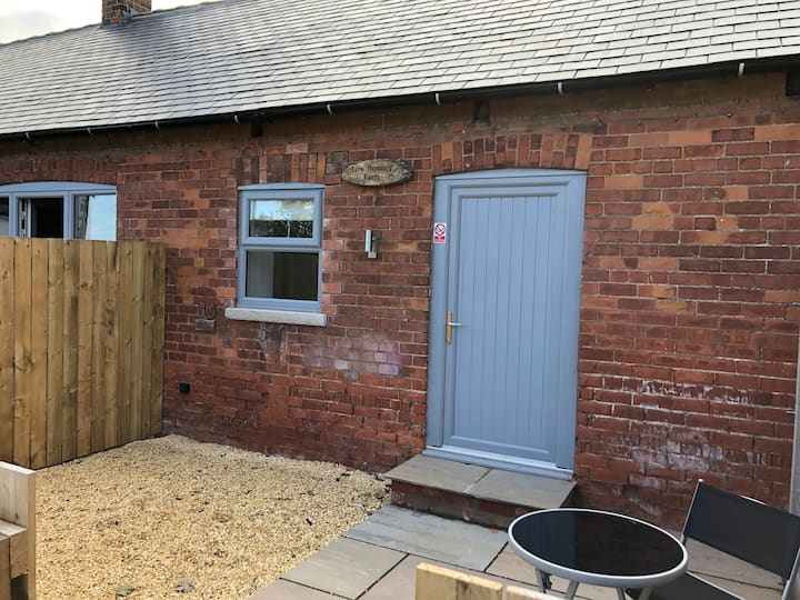 The Dairy, Wolds Way Holiday Cottages, Studio - Beverley, UK