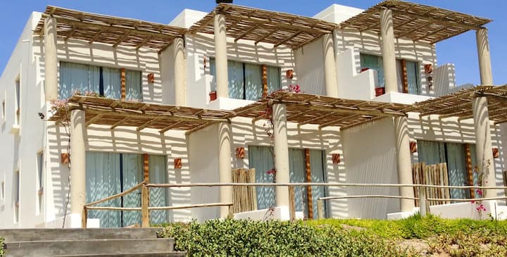 A Real Gem! Bayfront Kite, Foil & Swim Villa (5p) - Paracas