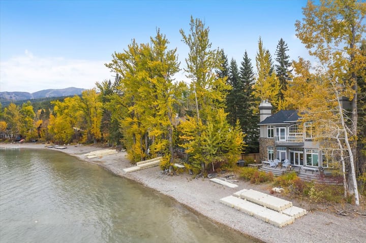 New Listing- Huge Lake Front House + Guest House! - Whitefish, MT