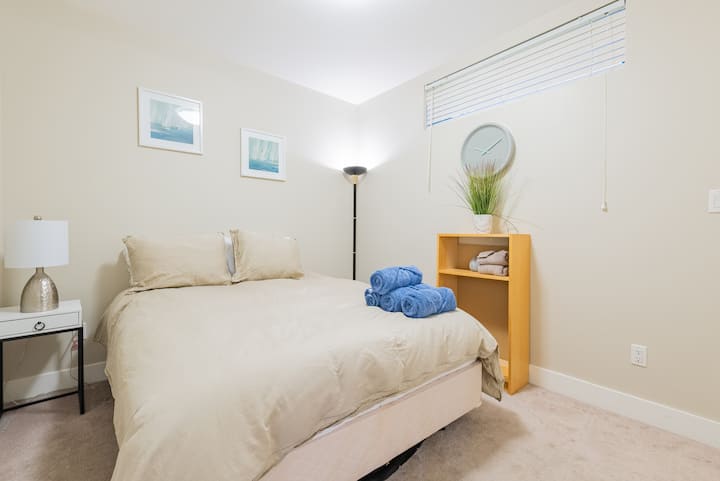 Lovely & Cozy 1bd Basement Suite. - バンクーバー
