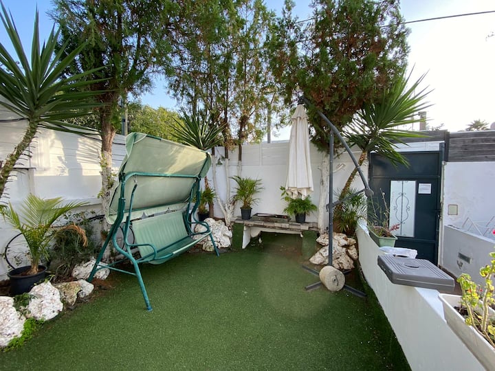 New 1 Bedroom. Sunny Garden. Yfr. - Tel-Aviv