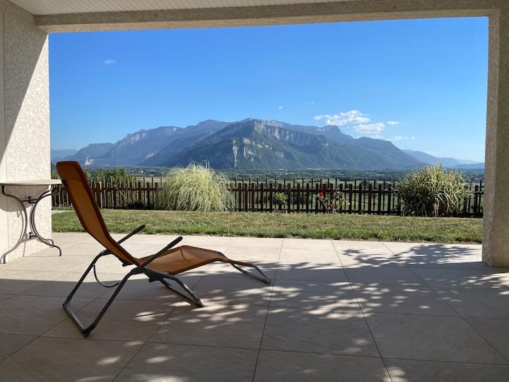 Chambre Privative Avec Vue Exceptionnelle - Voiron
