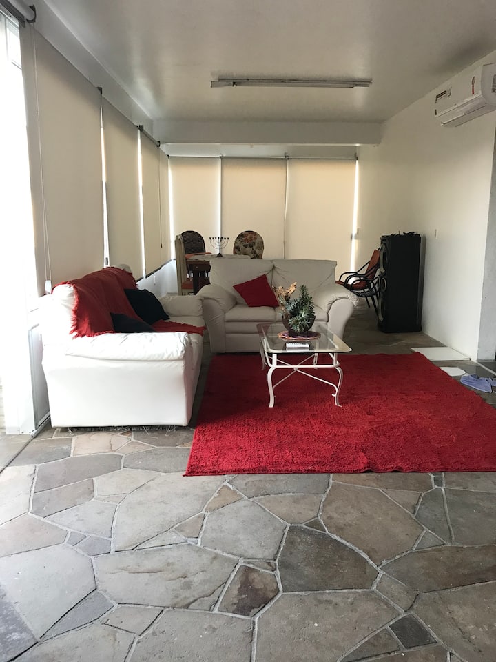 Quarto Cama Casal Ou 2 Cama Solteiro + Garagem - Santa Maria