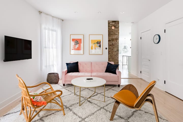 Jean's House—restored Historic Andersonville Craftsman - Clarendon Park - Chicago