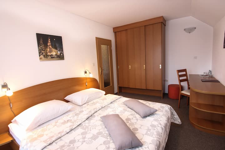 Room With Breakfast In The Centre Of Kranjska Gora - Kranjska Gora