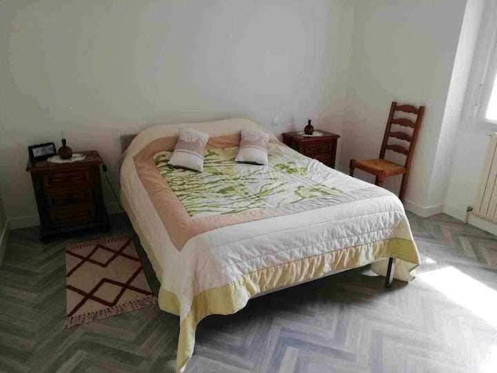 Chambre Lit Double + Lit Enfant - Pontivy