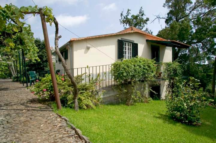 Pretty House On Beautiful Quinta Near Funchal - Madeira