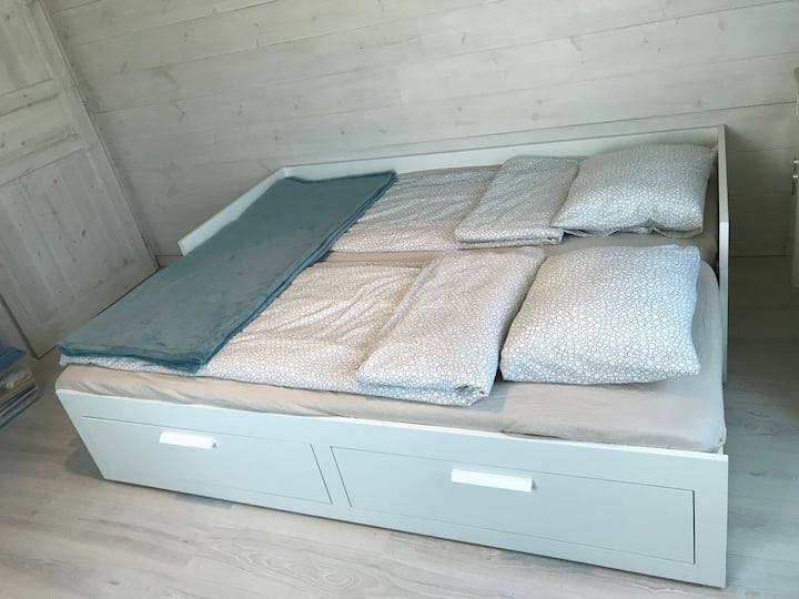 Chambre Dans Une Maison Familiale à La Campagne - Bienne