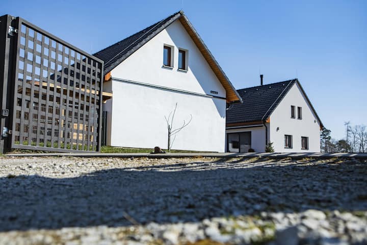 Apartmánové Podkroví Dvorce - Jindřichův Hradec