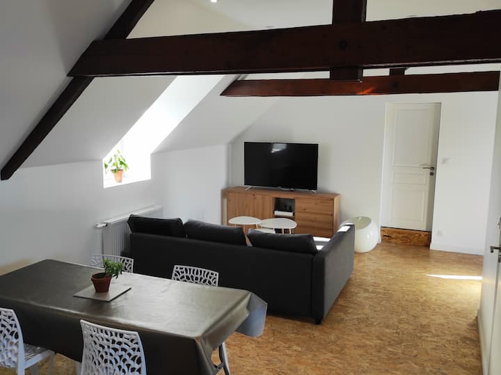 Studio à La Campagne, 
Espace De Stationnement - Mayenne