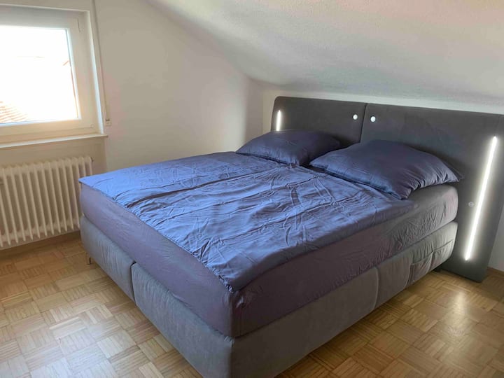 Gemütliche Wohnung Ideal Gelegen - Reutlingen