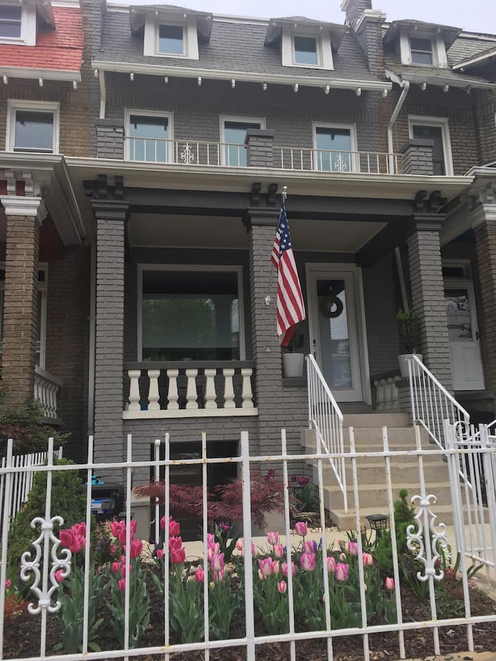 2br Apt In The Heart Of Dc-bloomingdale - Nationals Park