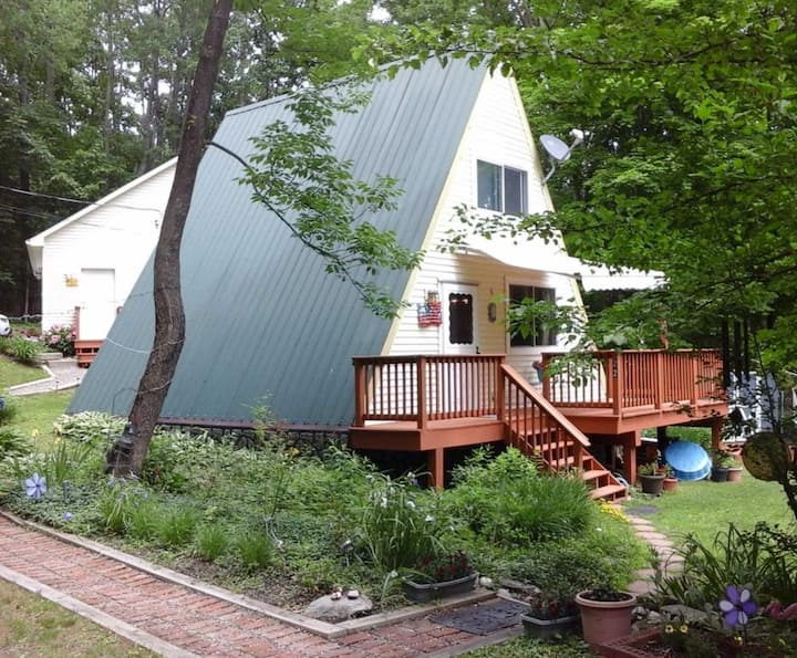 Triangle Living - A-frame In The Woods! - Rhinebeck, NY