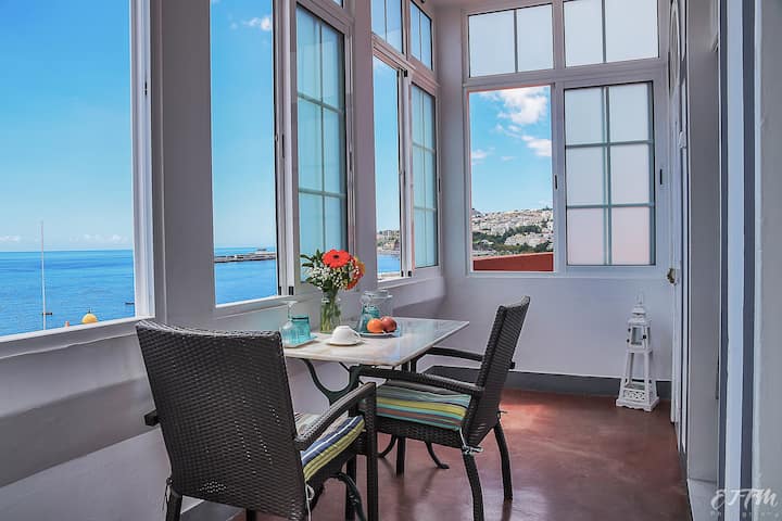 Tower Suite W/ Spectacular Sea View - Funchal