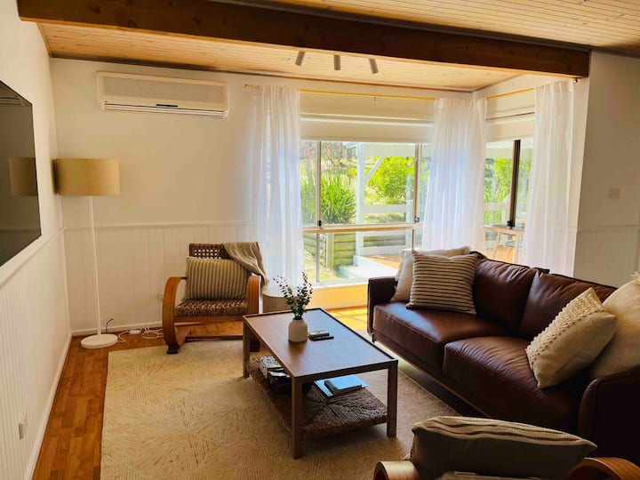 The Sandy Bach
(Linen And Towels Included) - Sandy Point