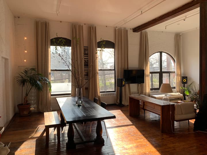 Light Filled Loft Overlooking The Park - New York