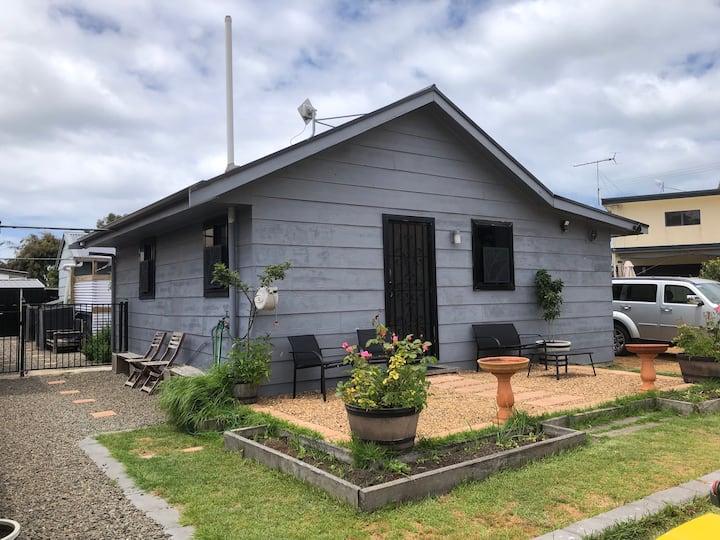 The Guesthouse - Kingscote