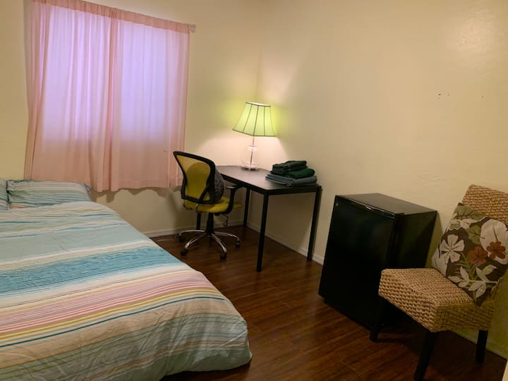 Intel Quiet Room W/ Small Fridge - Chandler, AZ