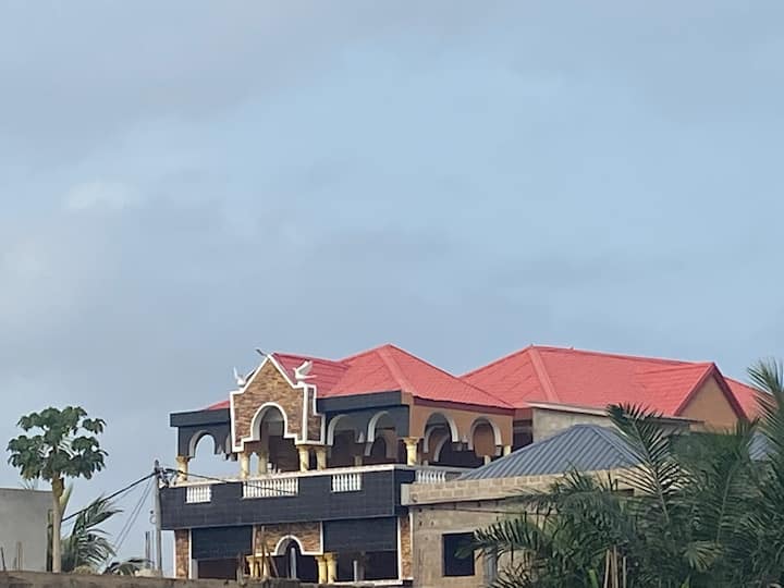 Villa De La Victoire-lomé Adidogome — Togo - Togo