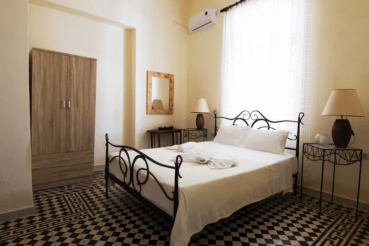 Irene's House Close To The Beach - Chania