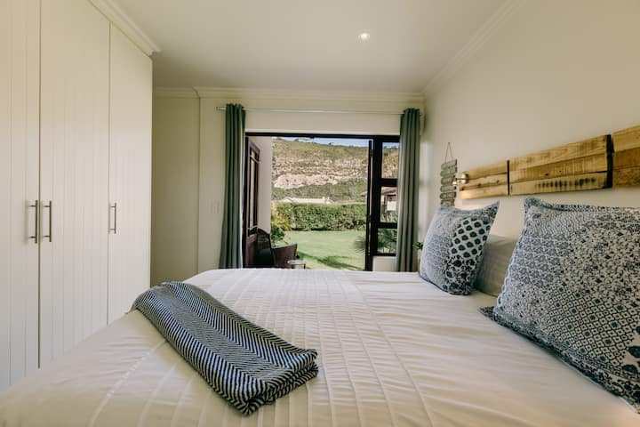Fifteen Whale Rock With Underfloor Heating - Plettenberg Bay