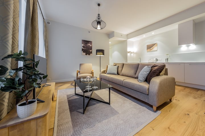 Classy 2 Bedrooms In Tallinn City Center - Estland