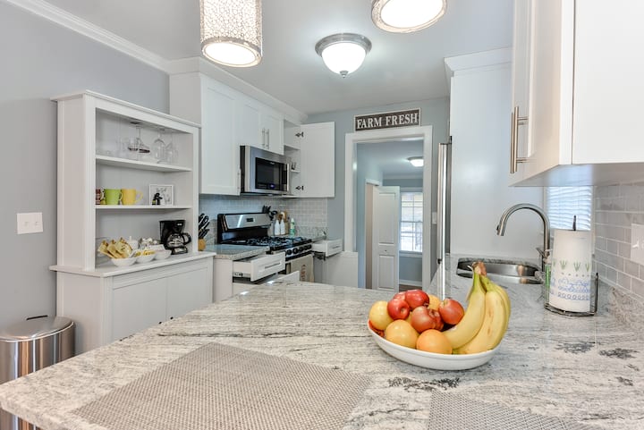 House -Doraville, Chamblee & Atl Flexible Check In - Sandy Springs, GA