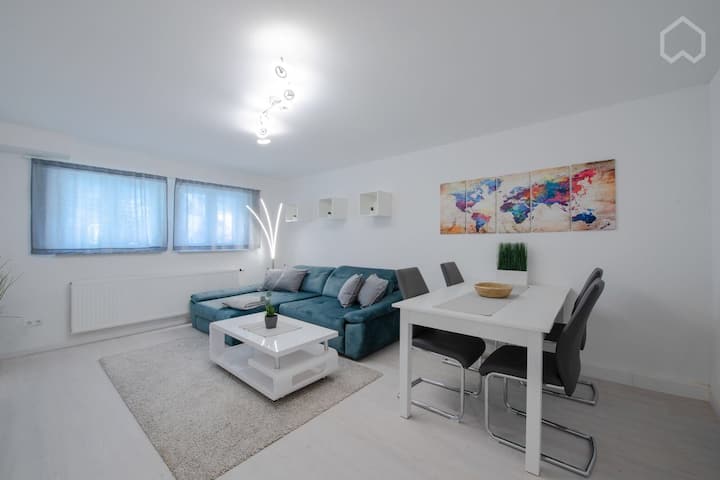 Spacious Inner City Apartment, Quiet And Clean - Stuttgart