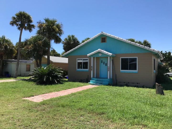 Coconut Palm Cottage-month- Month - New Smyrna Beach, FL