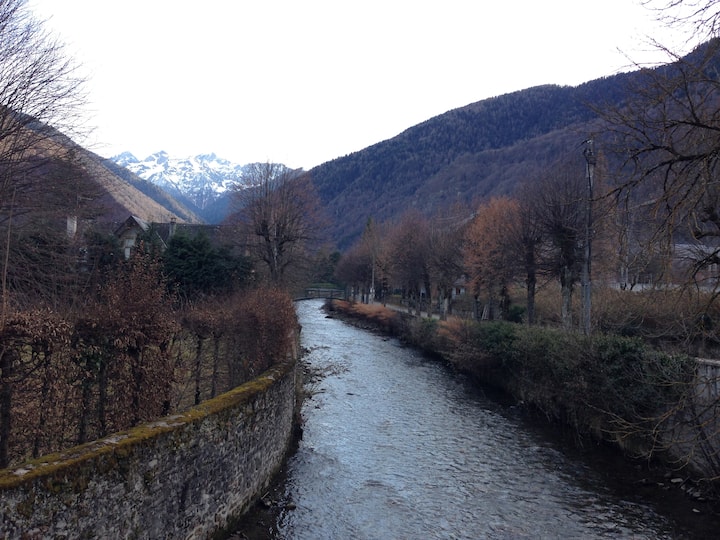 Appartement Ensoleillé En Rez De Jardin - Bagnères-de-Luchon