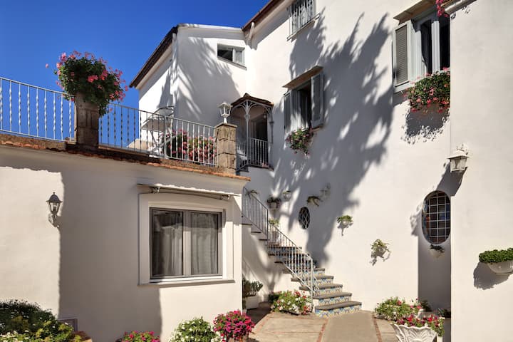 Casa Laura, S'agata Sui Due Golfi, Amalfi Coast - Massa Lubrense