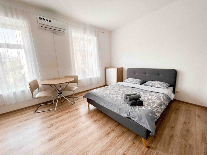 Lovely One-bedroom Flat In Lviv Nearest Citycenter - Lwów