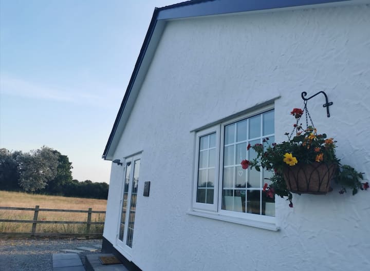 Foty: Charming Studio In A Quiet Beautiful Setting - Anglesey