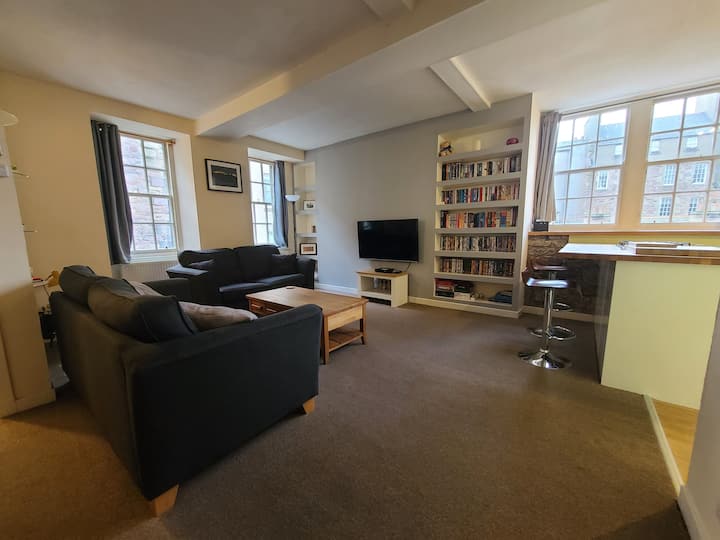 Excellent One Bed, 1-minute From Edinburgh Castle - Edinburgh