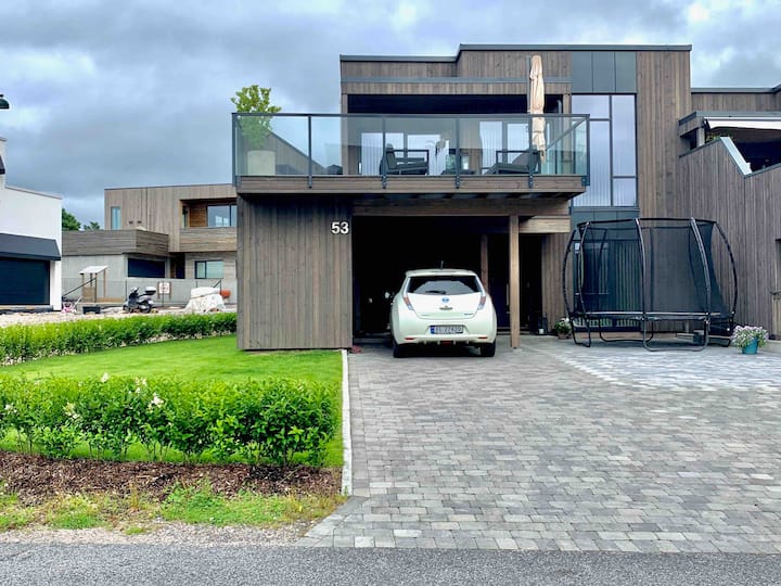 Barnevennlig I Nærheten Av Dyreparken. - Kristiansand