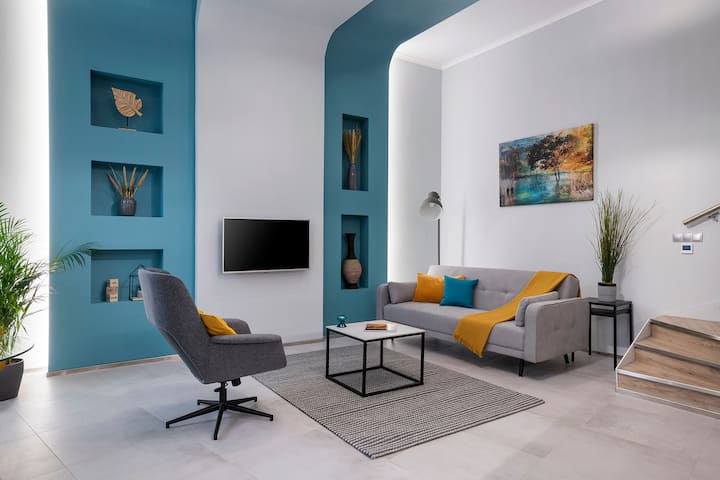 Sleek Design Studio Near Grand Synagogue - Budapest